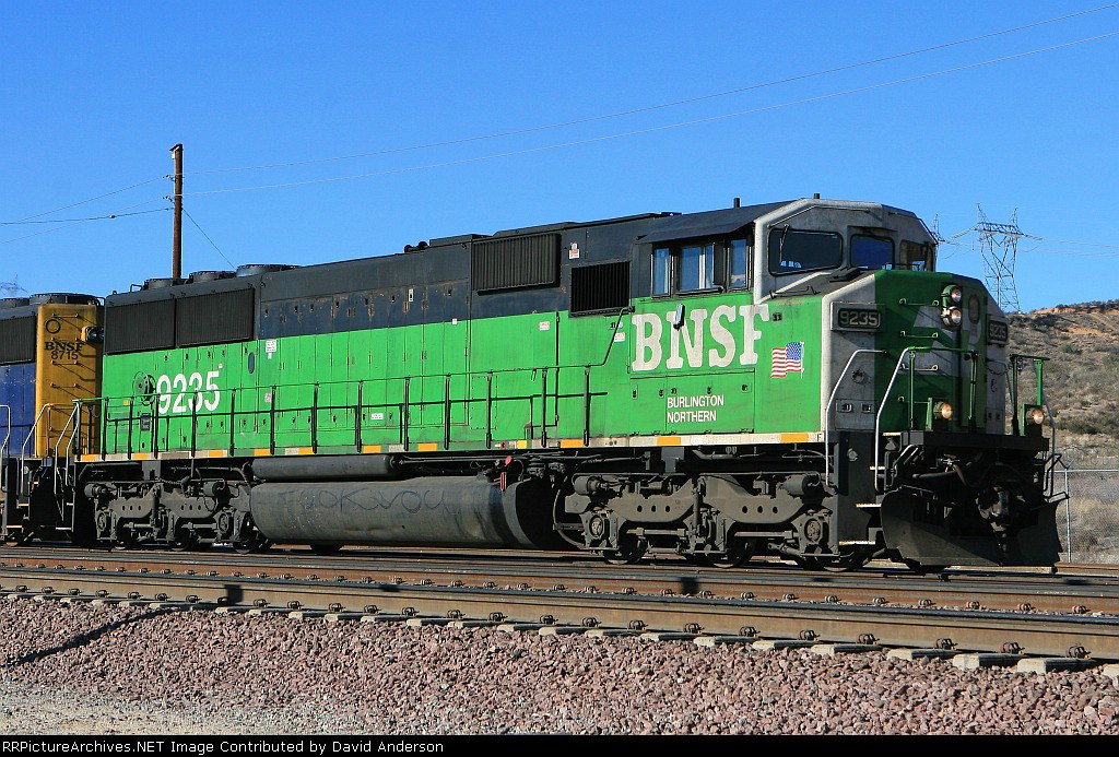 BNSF 9235